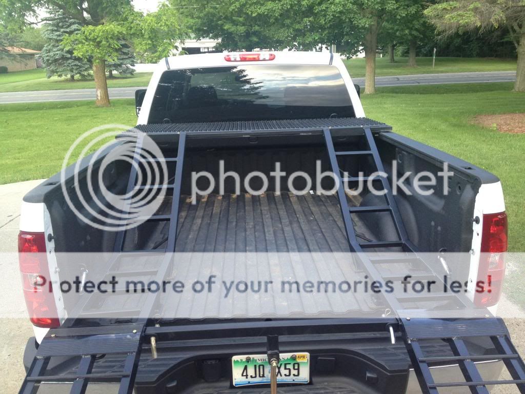 Midsize in pickup towing a trailer! Hey Nice Rack! | PRC Polaris Ranger ...