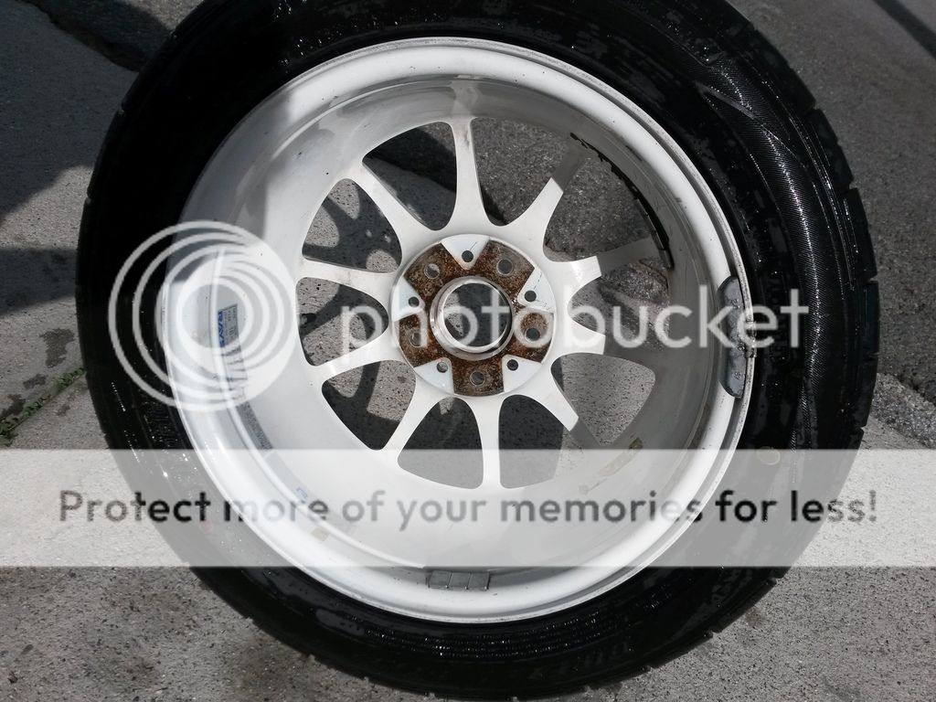 Volk (Rays eng.) ce28n JDM white gold (time attack white) inside ...
